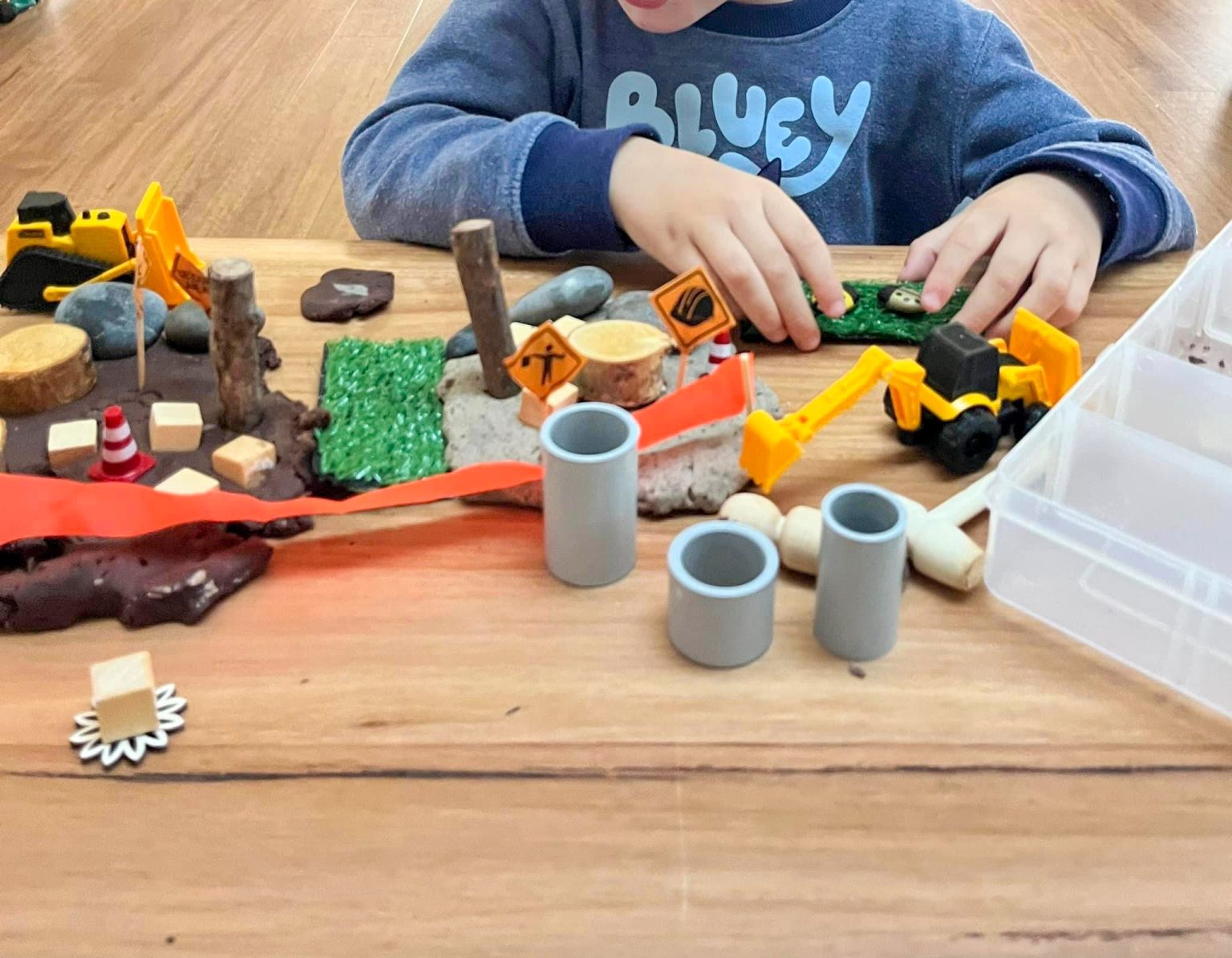 CONSTRUCTION PLAY KIT – Hands On Play