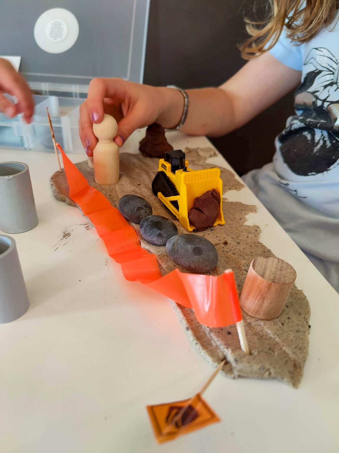 CONSTRUCTION PLAY KIT – Hands On Play