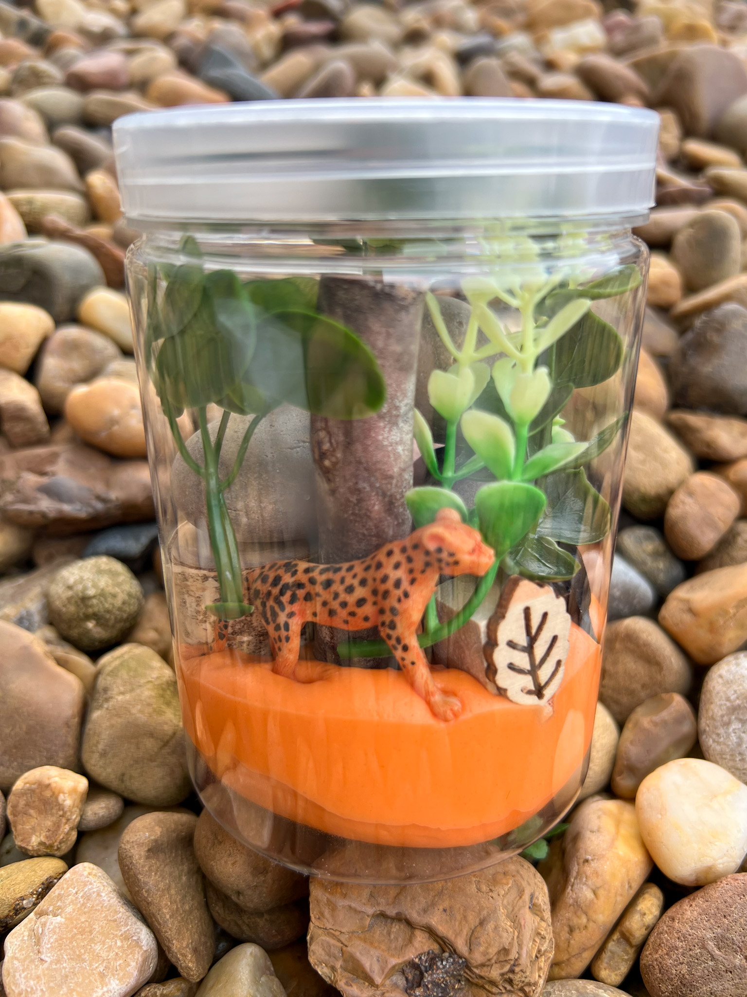 SAFARI ANIMALS MINI PLAY KIT – Hands On Play